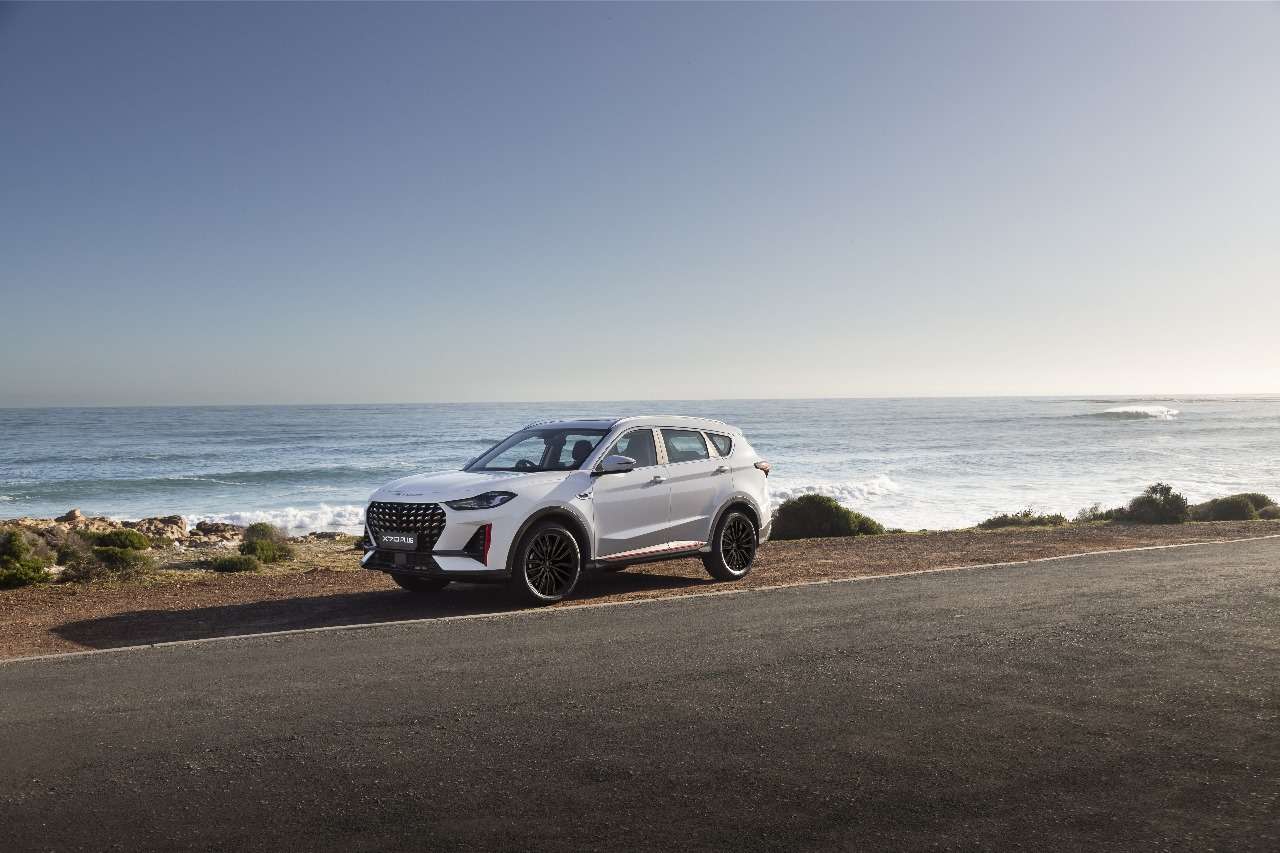 Jetour X70 Plus | Luxury SUV Specs, Features & Design